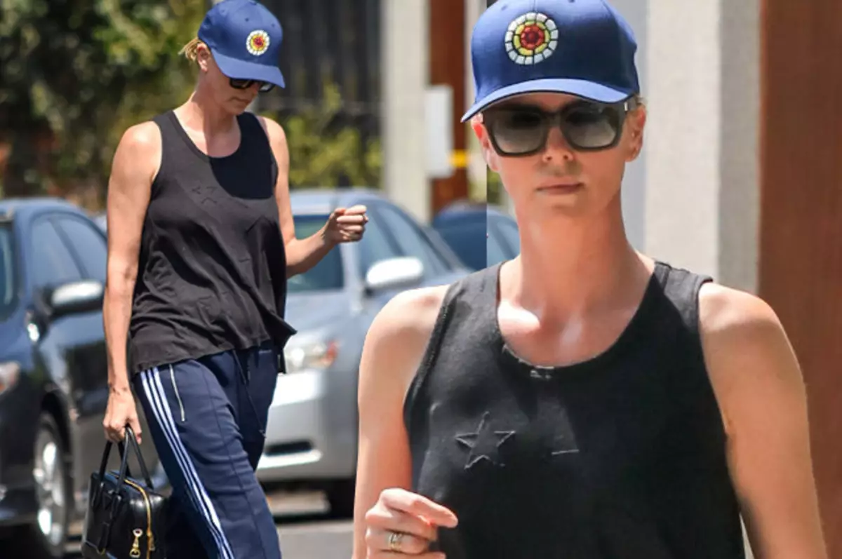 Celebrity Street Style: Charlize Theron i sportshandel i Los Angeles