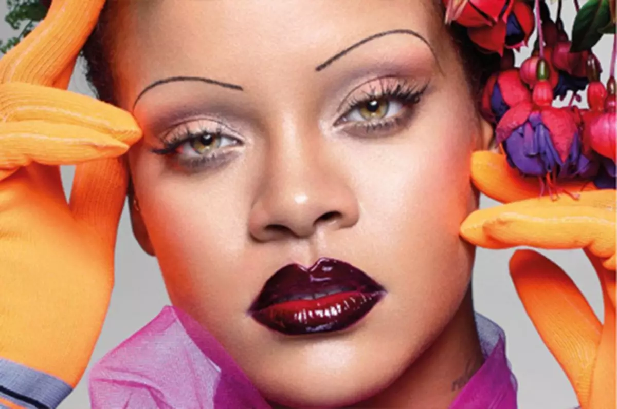 Rihanna menghiasi penutup British Vogue