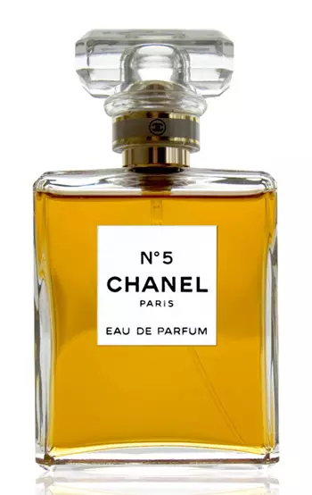 Legendinio kvepalų chanel №5 gimtadienis 103804_2