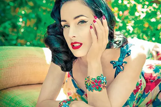 Dita background TIZ: the most famous striptease dancer in America