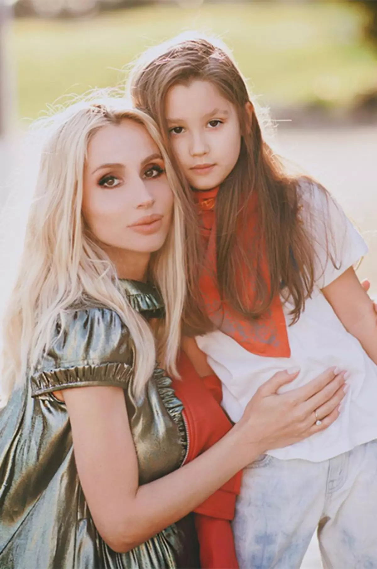 Svetlana loboda sareng putri wengi