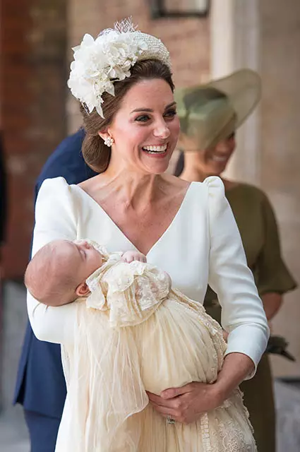 Kate Middleton með Prince Louis