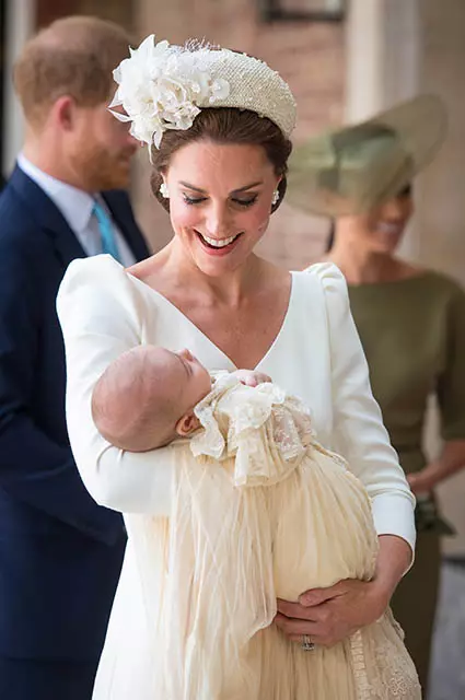 Kate Middleton með Prince Louis