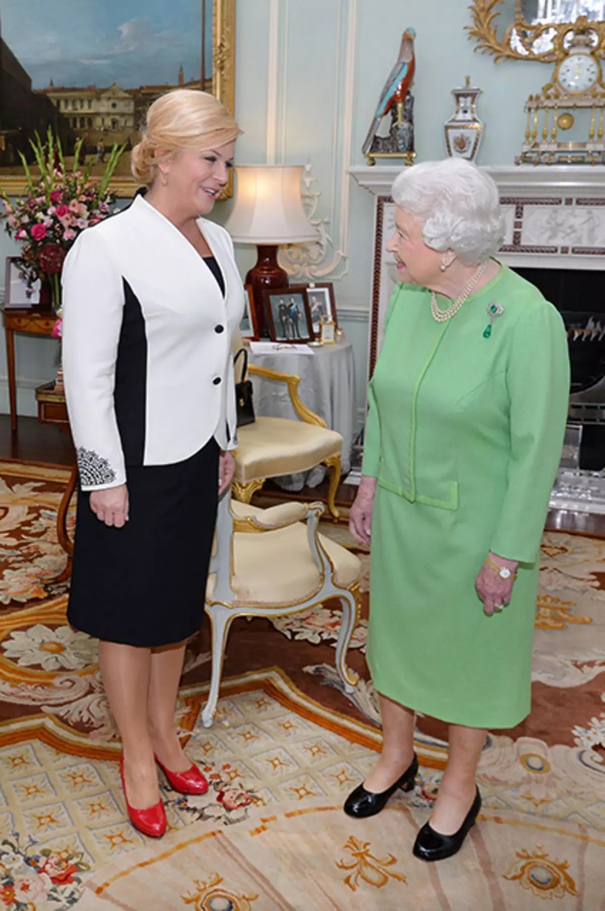 Colinda Grabar-Kitarovich och Queen Elizabeth II