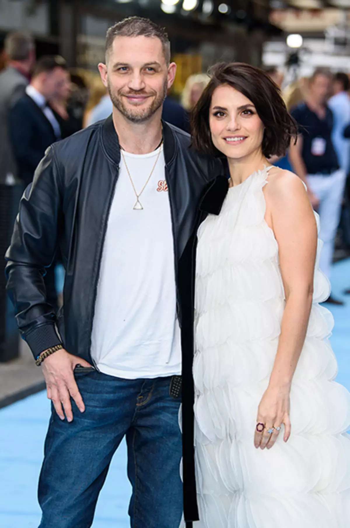 Tom Hardy thiab Charlotte Riley