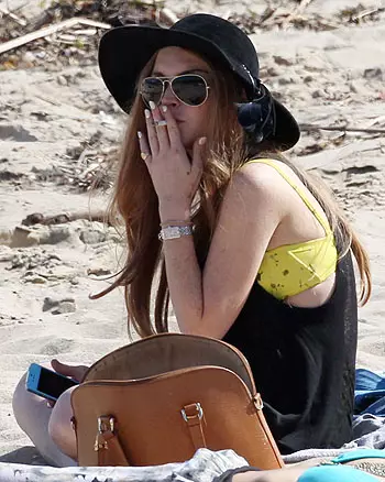 Family Idyll: Lindsay Lohan with Sister Eli on the beach in Malibu 106646_9