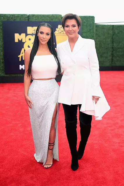 Kim Kardashian Lan Chris Jenner