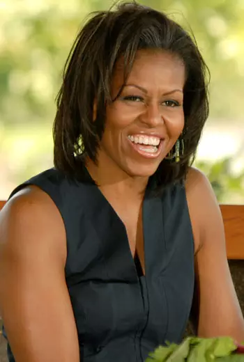 Michelle Obama te pase 50,000 dola sou kilòt la? 115223_3