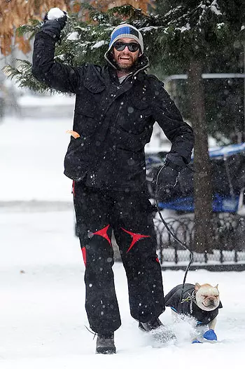 Hugh Jackman con la figlia Ava: camminando attraverso la New York coperta di neve 116143_4