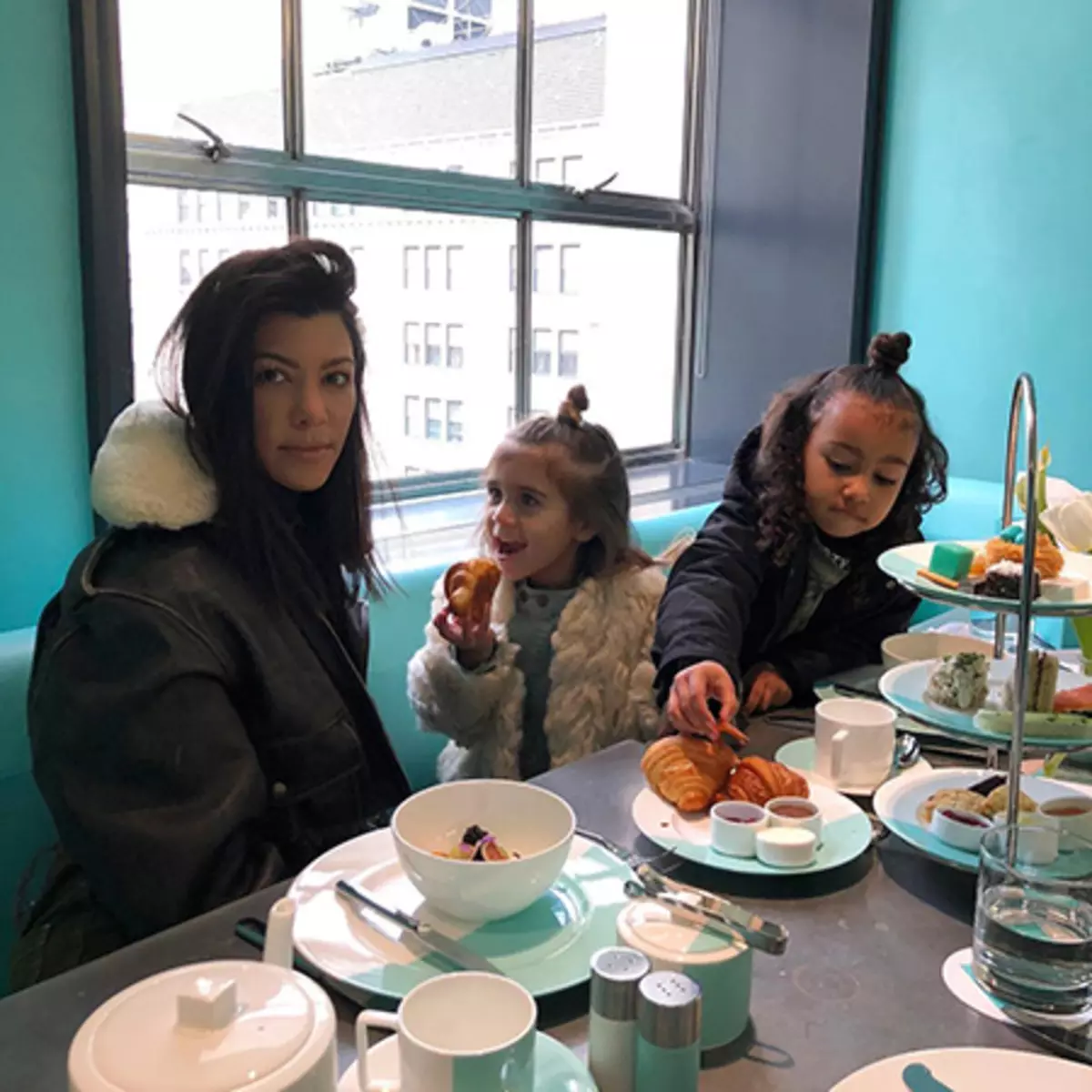 Courtney Kardashian cu fiica sa Penelope și Niece de Nord