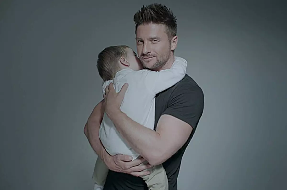 Sergey Lazarev o'g'li bilan