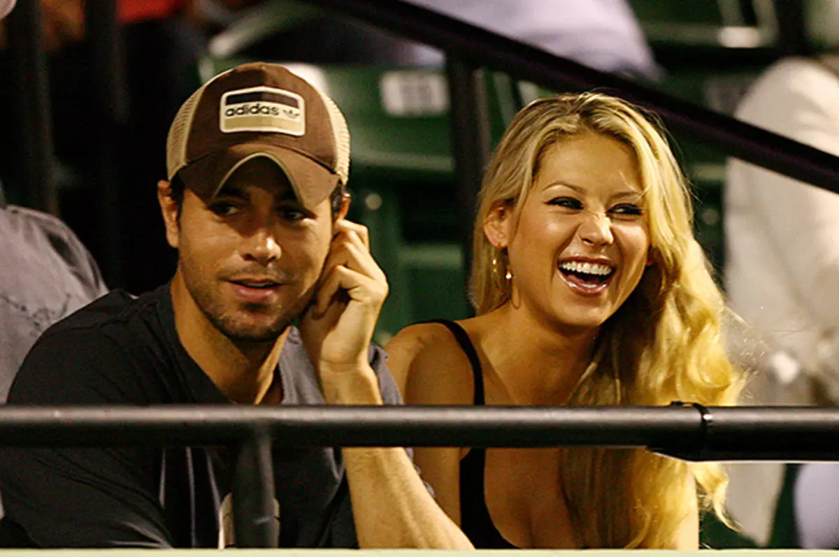 Anna KornikovaとEnrique Iglesias