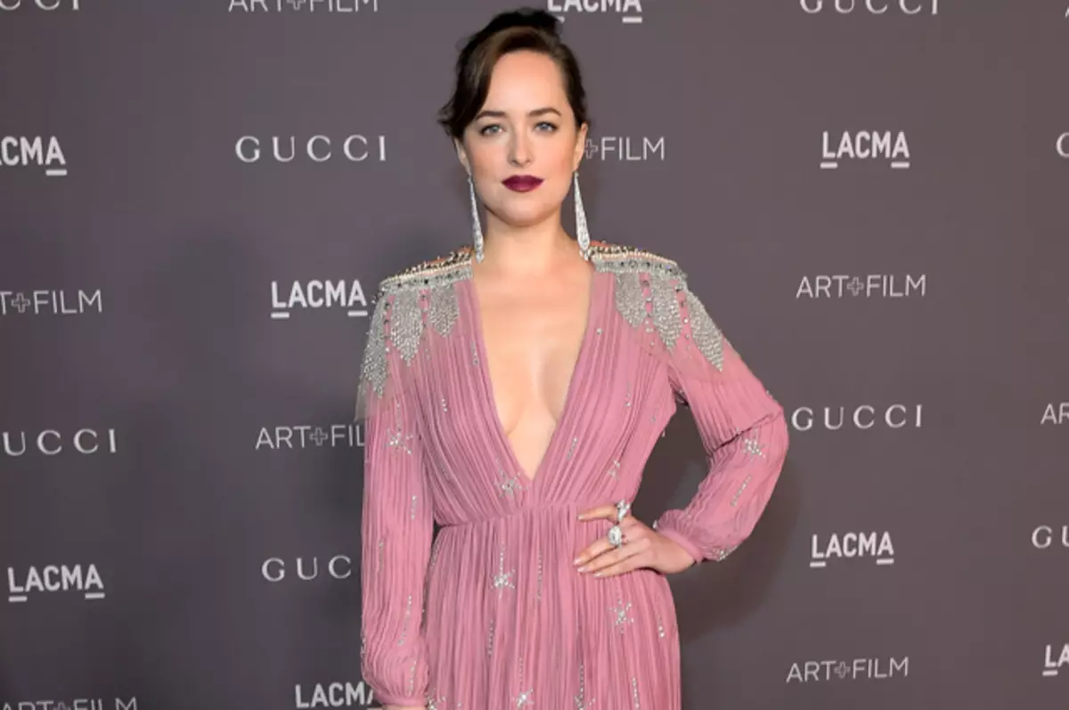 Behadi Princelou, Salma Hayek, Dakota Johnson at iba pa sa Lacma Art + Film Gala 2017