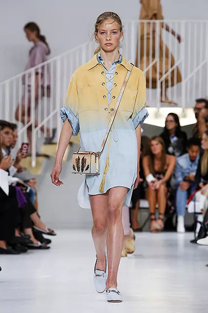 Fashion Week in Milan: mostra TOD's e Giorgio Armani Spring-Summer 2018 135571_21