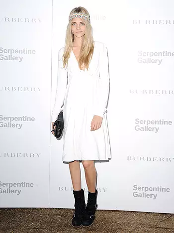 Burberry Serpentine Summer Party: Fashion Partei vihmas 140230_23