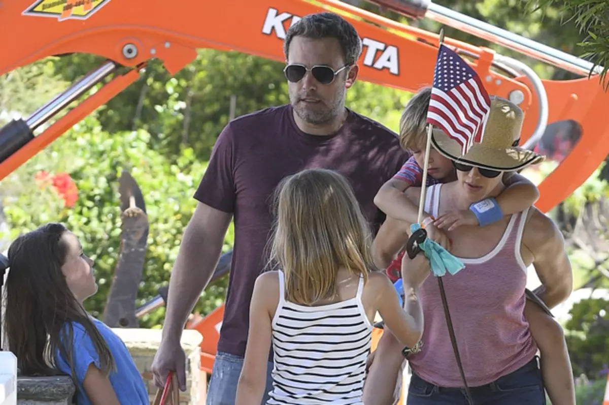 Ben Affleck et Jennifer Garner avec des enfants