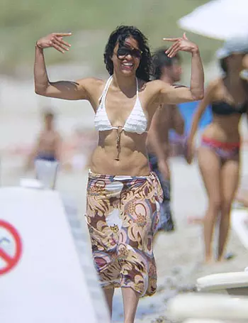 Verano en el chisme: Michelle Rodriguez en la playa Formentera 142043_5