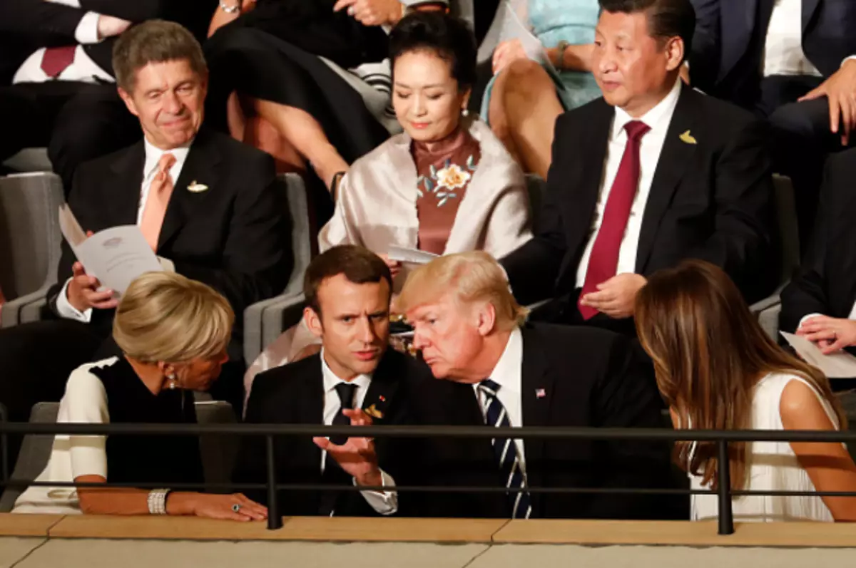 Donald和Melania特朗普，伊曼纽尔和砖Macron，贾斯汀Treudo和汉堡的宴会上的其他人 144661_9