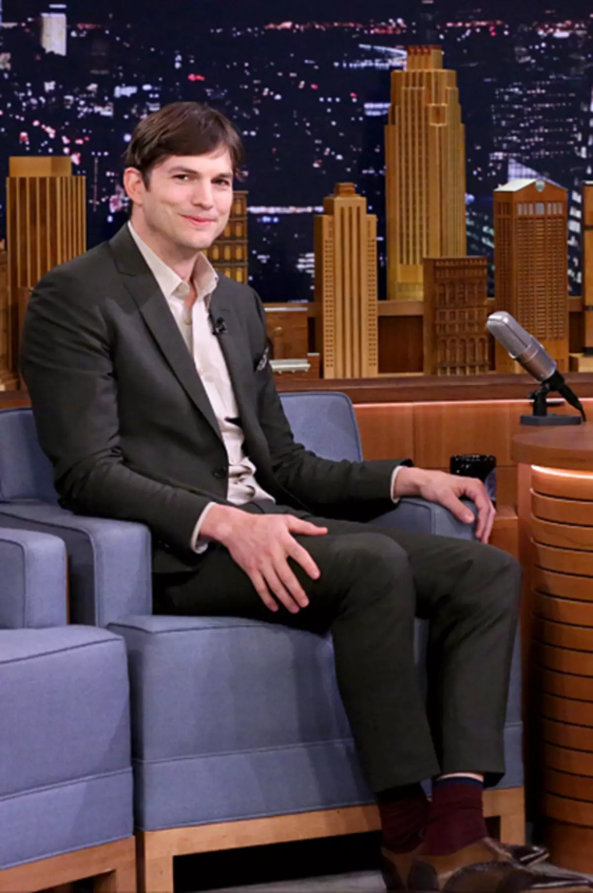 Ashton Kutcher pripažino, kad jo dukra žino tris kalbas, o sūnus vis dar nesako žodžio 