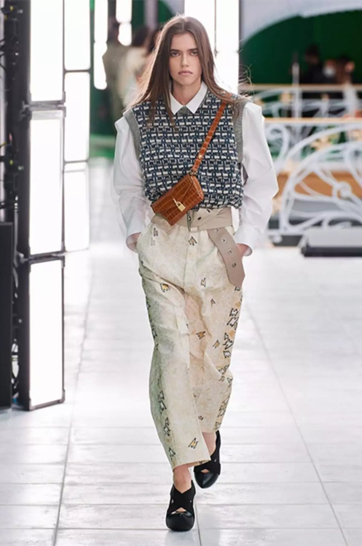 Louis Vuitton Show မှာ