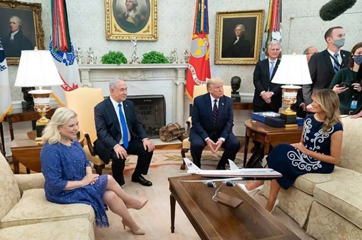 Sarah lan Benjamin Netanyahu, Donald lan Melania Trump