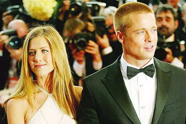 Tilbage i fortiden: Brad Pitt Leads SMS-korrespondance med Jennifer Aniston