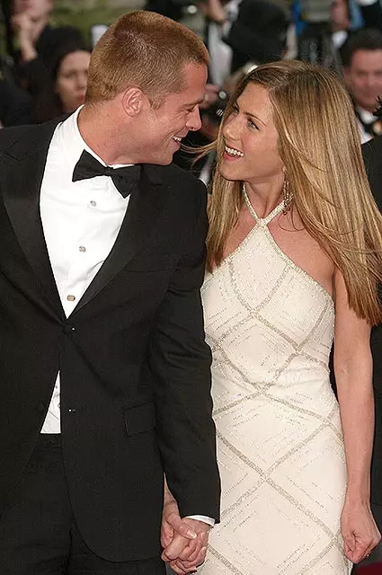 Kembali pada masa lalu: Brad Pitt mengetuai surat-menyurat SMS dengan Jennifer Aniston 161526_2