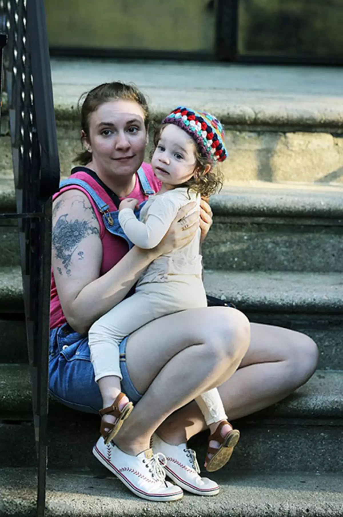 Lena Dunham pada set