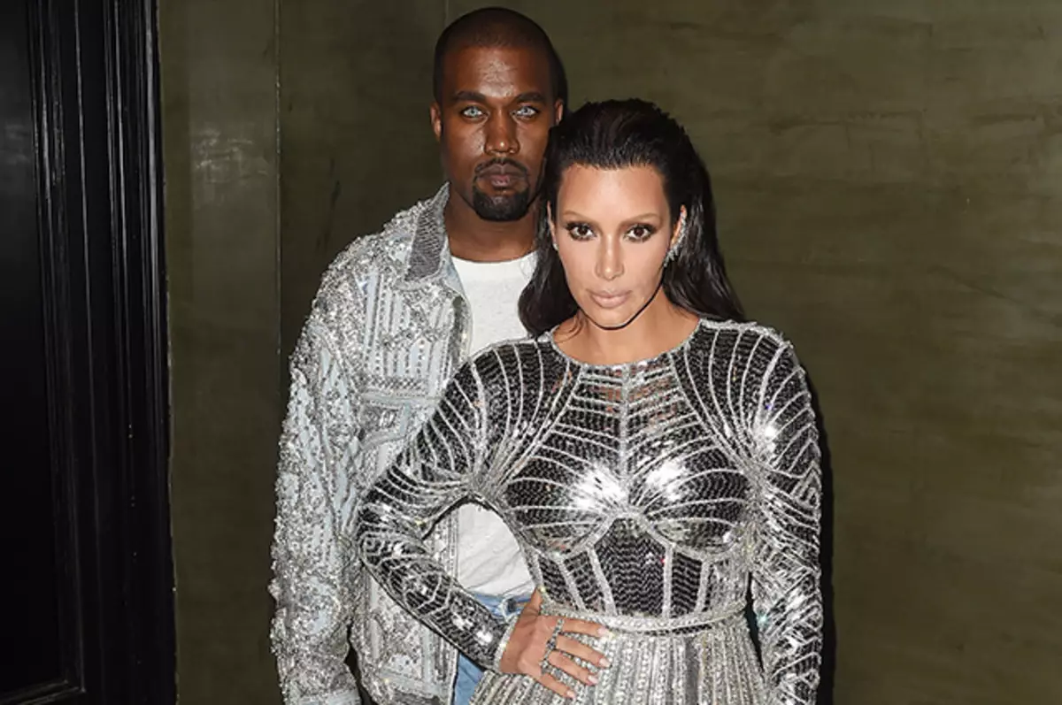 Ary any an-tendrombohitra sy fifaliana: Kim Kardashian amin'ny fiarovana ny fahasalaman'ny vadin'i Kanye West