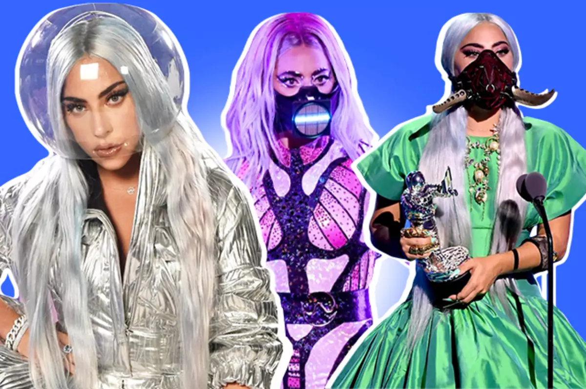 Cosmos, BDSM, Couture: desmuntem les imatges de 9 dama Gaga als premis MTV VMA