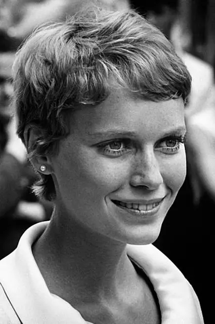 Mia Farrow.