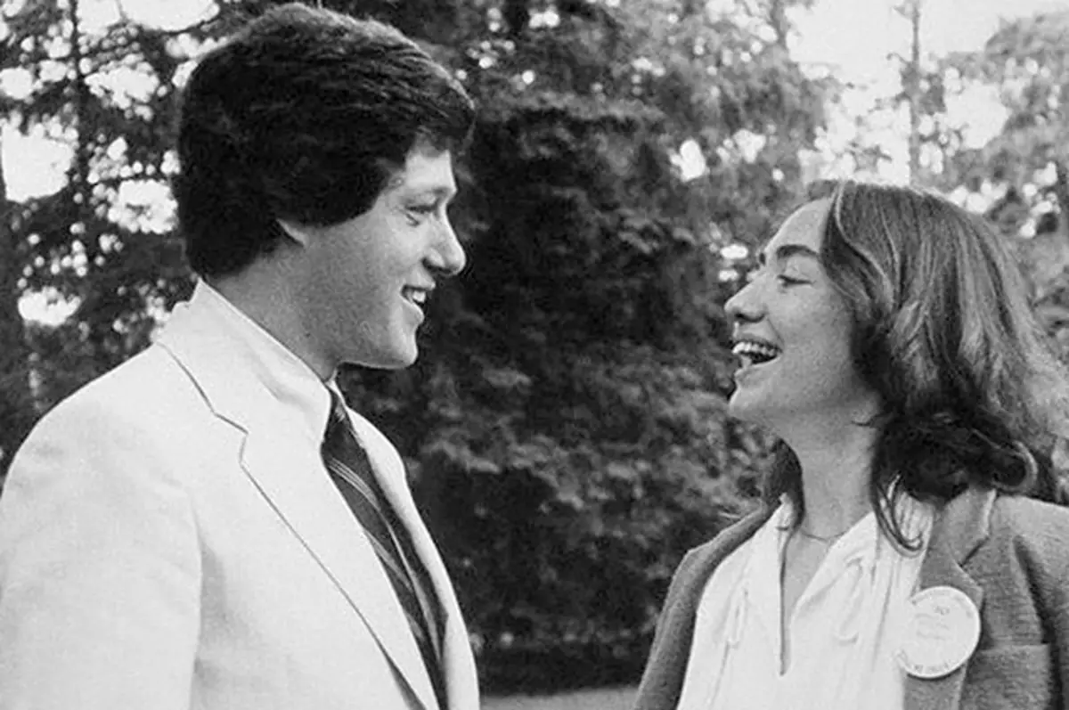 Kanang Retro: Giunsa Gisakop ni Hillary Clinton si Bill Clinton