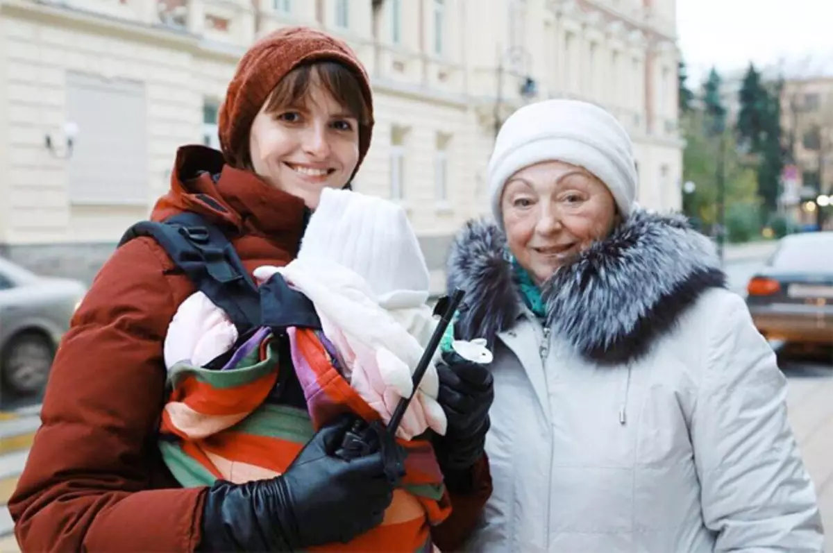 Sergey Bezrukov és Anna Matison felvétele 3 hónapos lánya