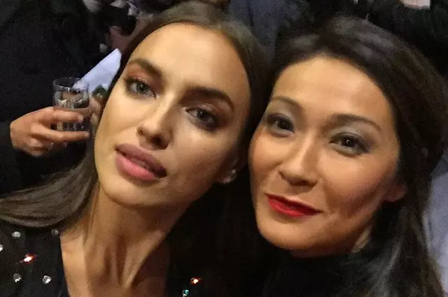 Irina Shayk, Yana Rudkovskaya, Evgeny Plushenko i inne gwiazdy na Intimissimi Show na lodzie w Weronie