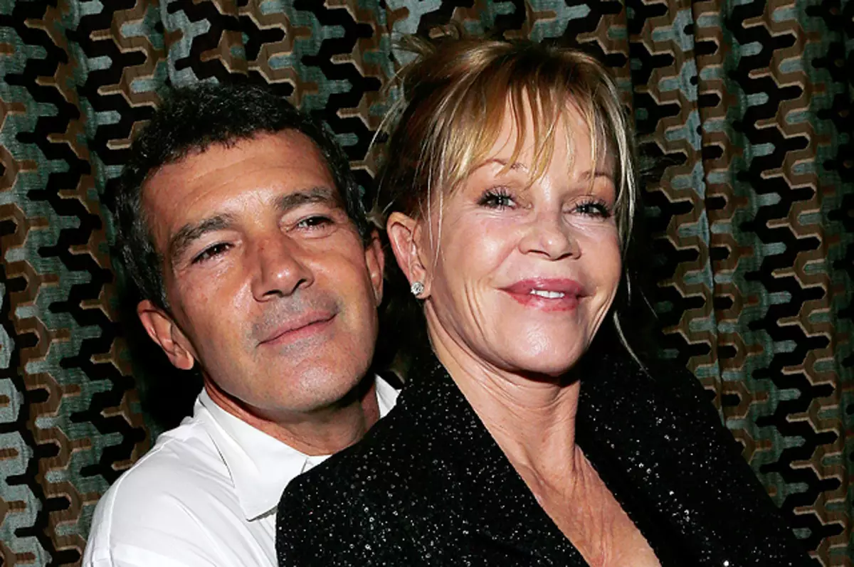 Dobleng adlawng natawhan: Si Melanie Griffith ug Antonio Banderas nagpahawa sa usag usa sa holiday