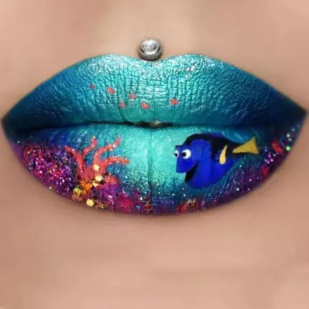 Beauty Trend: tekeningen en tijdelijke tatoeages op lippen