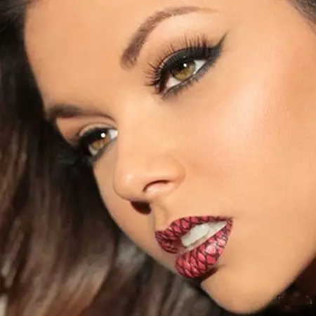 Beauty Trend: tekeningen en tijdelijke tatoeages op lippen