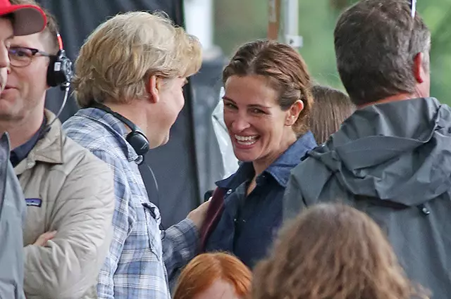 Julia Roberts we Owen Wilson drama toplumynda