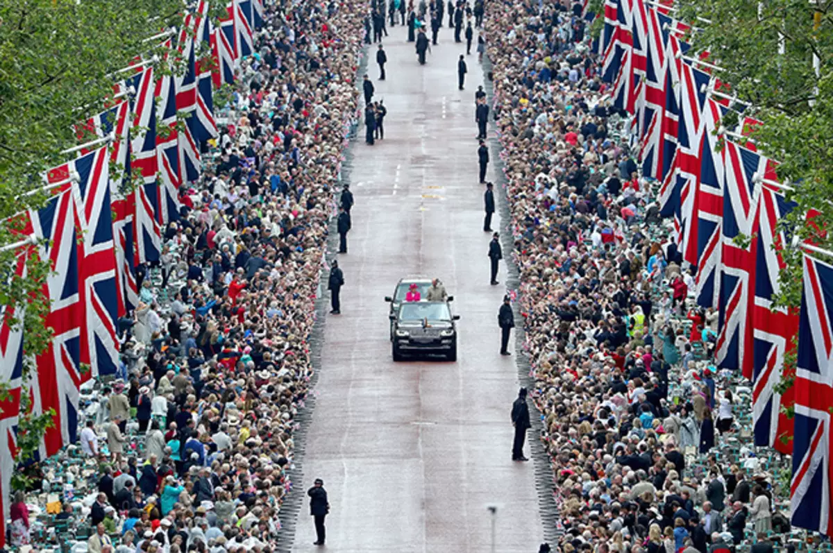 Vaganza fl-okkażjoni tad-90 anniversarju ta 'Elizabeth II