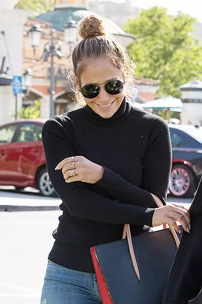 Celebrity Street Style: Jennifer Lopez su Shopping 202681_6