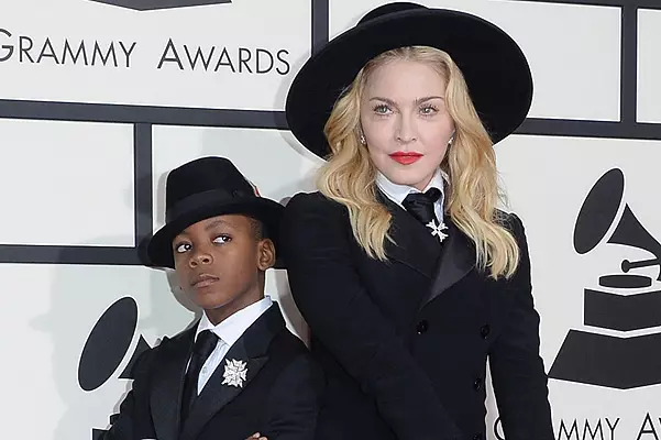 Madonna kan hämta en adopterad son: Pojkens far kritiserade sångarens beteende