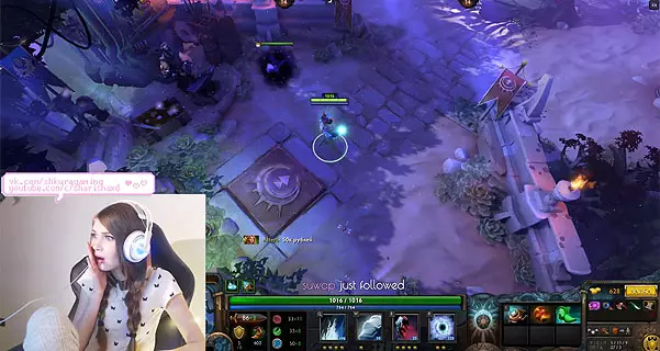 Streamer de Karina