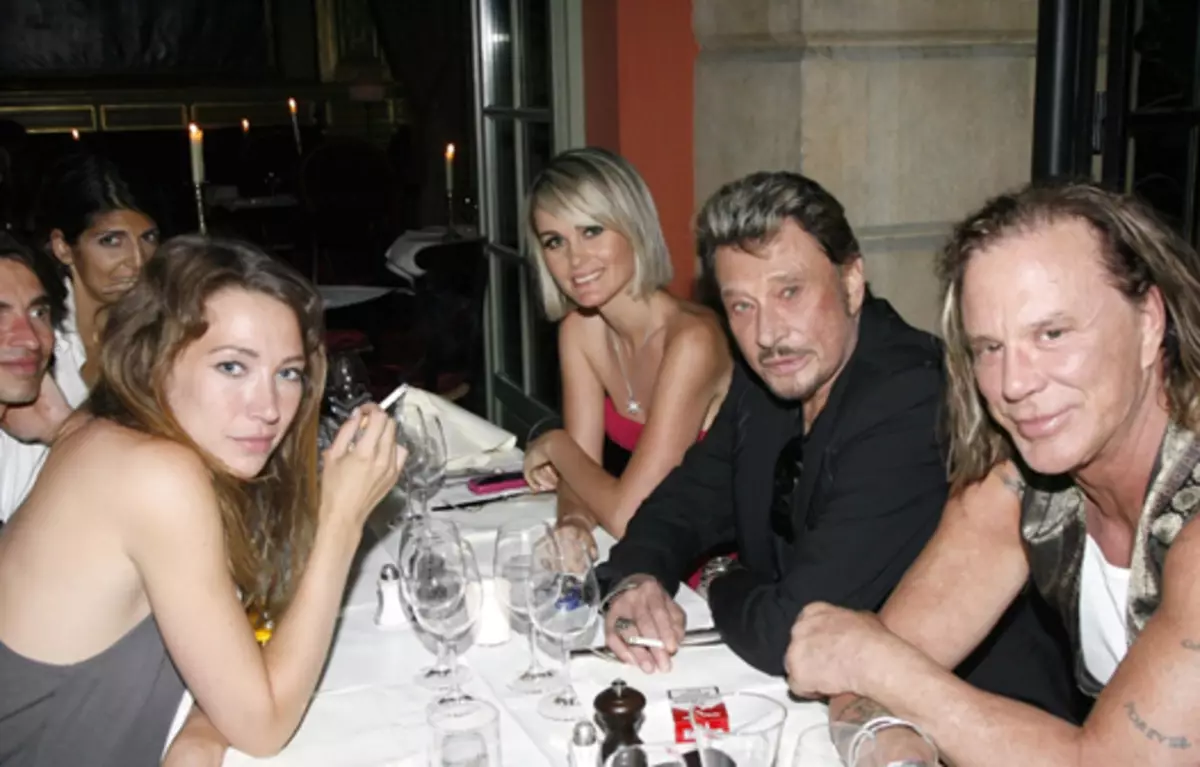 Ahoana no i Mickey Rourke mahafinaritra