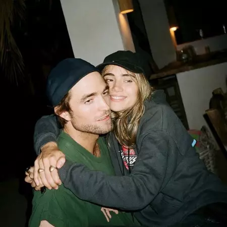 Robert Pattinson e Sookie Waterhouse