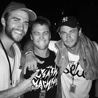 Liam Hemsworth, Lucas Hemsworth at Chris Hemsworth.