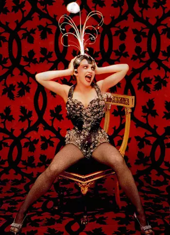 Retrospektíva: Madonna v Vanity Fair 1997 220877_4