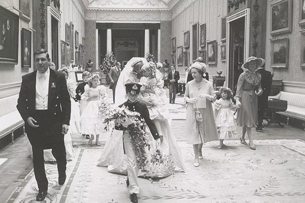 Princess Diana and Queen Elizabeth II