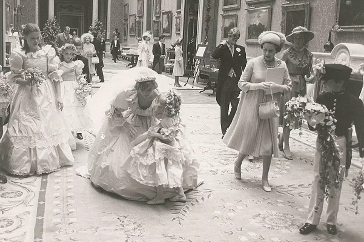 Princess Diana at Queen Elizabeth II.