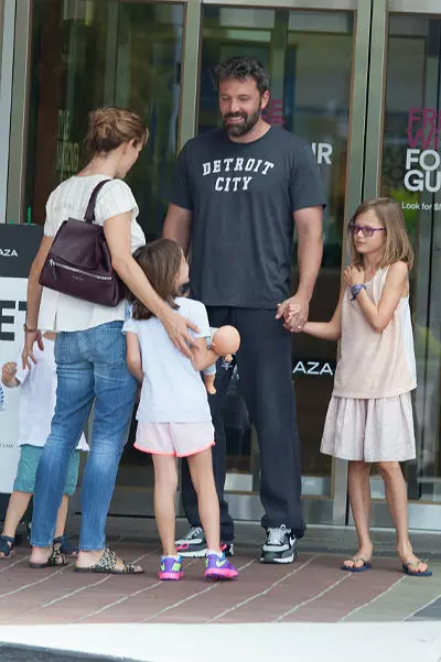 Ben Affleck en Jennifer Garner mei bern