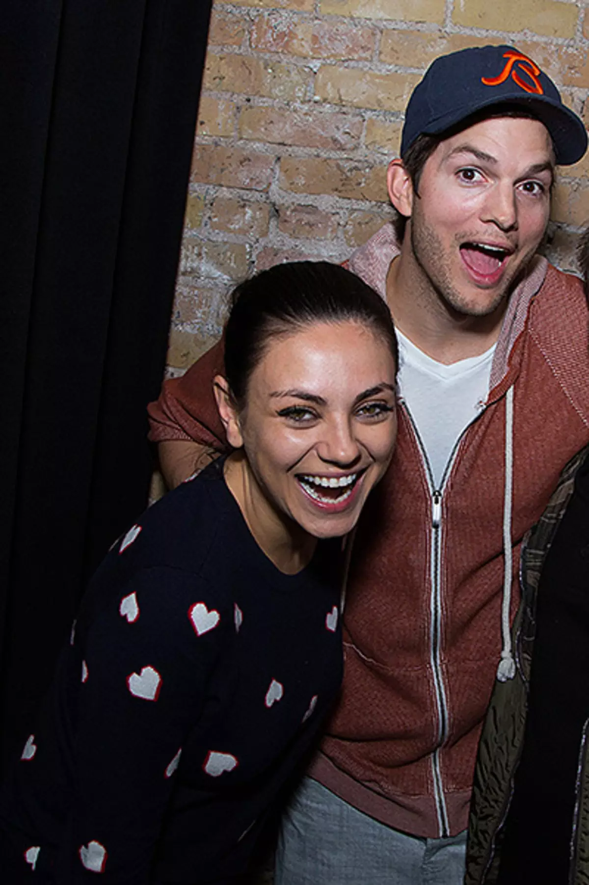 Ashton Kutcher iyo mila kuniris